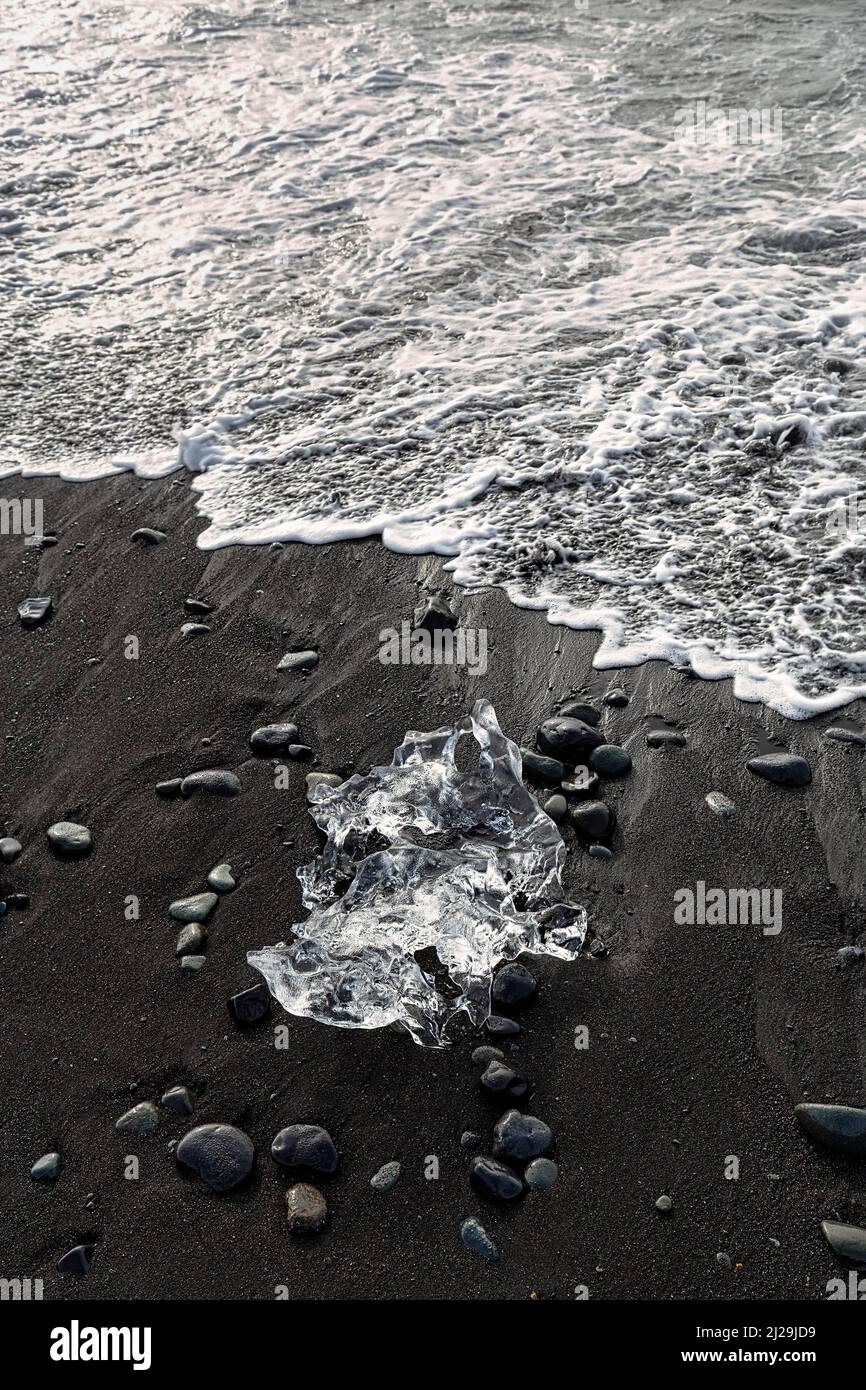 Diamond up close hi-res stock photography and images - Alamy