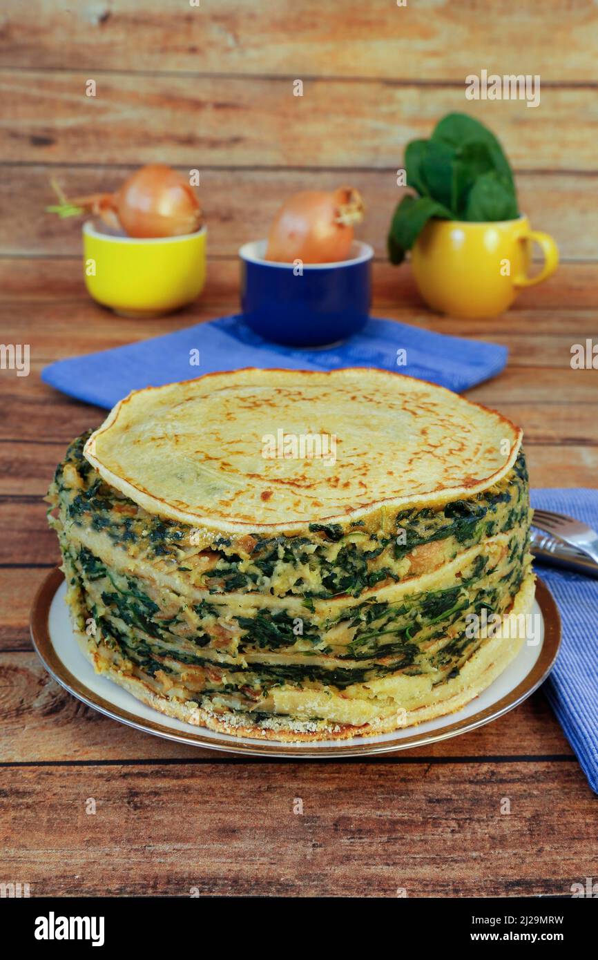 Swabian cuisine, spinach cake spoon style with pancakes, Flaedle ...