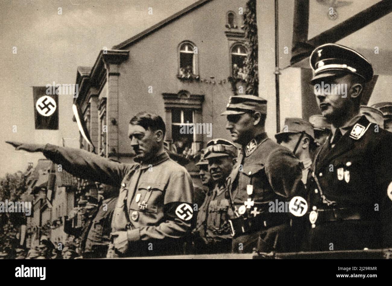 Adolf Hitler (* 20 April 1889 in Braunau am Inn) (â€ 30 April 1945 ...