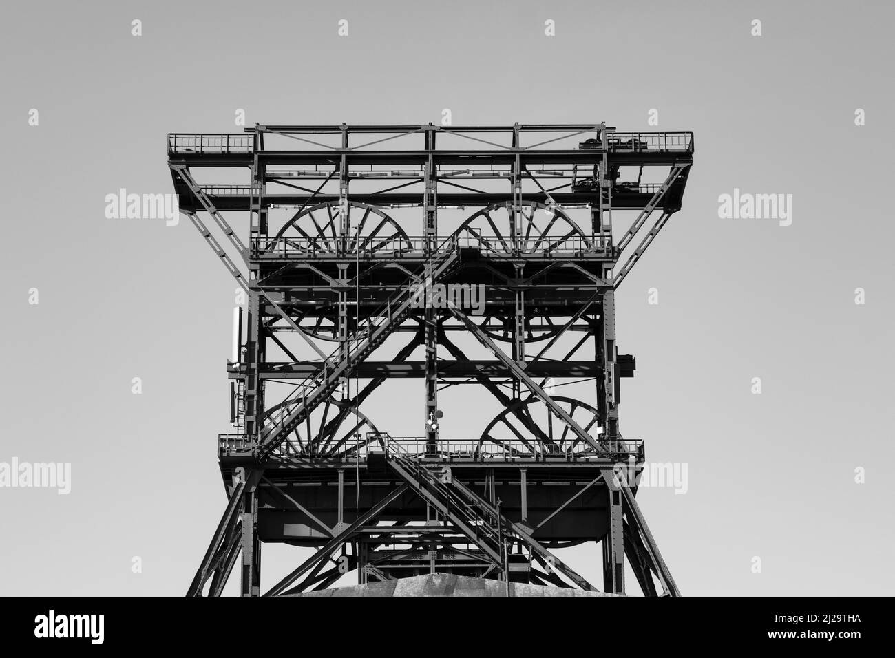 Mine scaffolding Black and White Stock Photos & Images - Alamy