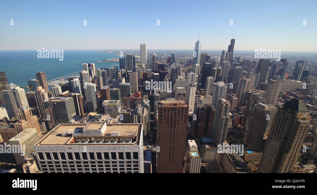 Clear skies in chicago hi-res stock photography and images - Alamy
