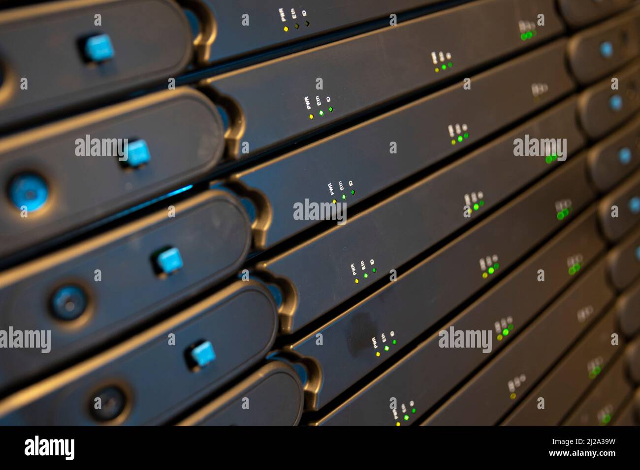 Server rack supercomputer hardware hi-res stock photography and images ...