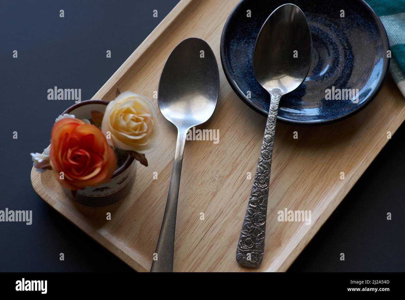Crockery arrangement hi-res stock photography and images - Alamy