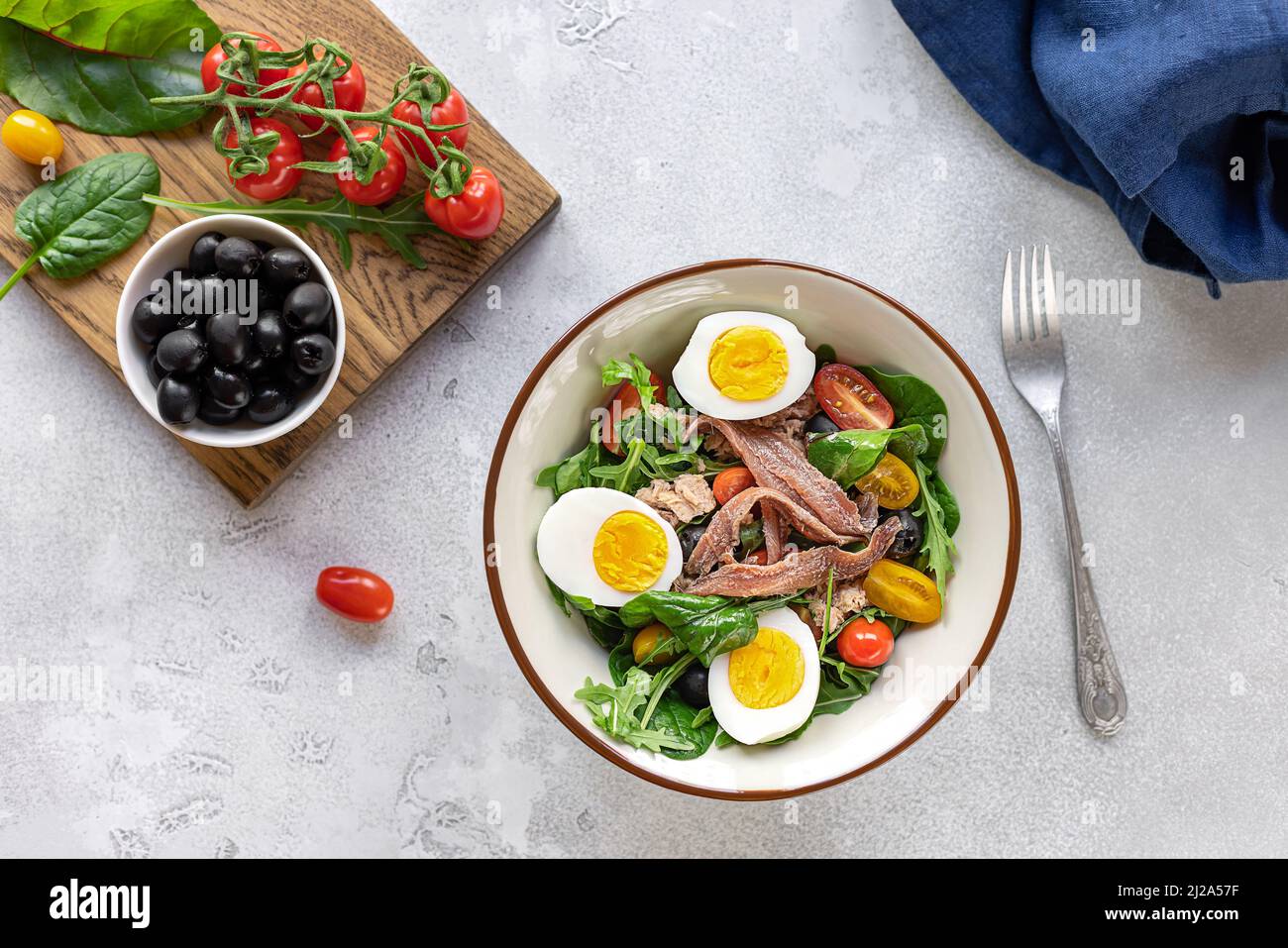 Nicoise french composed salad Stock Photo - Alamy