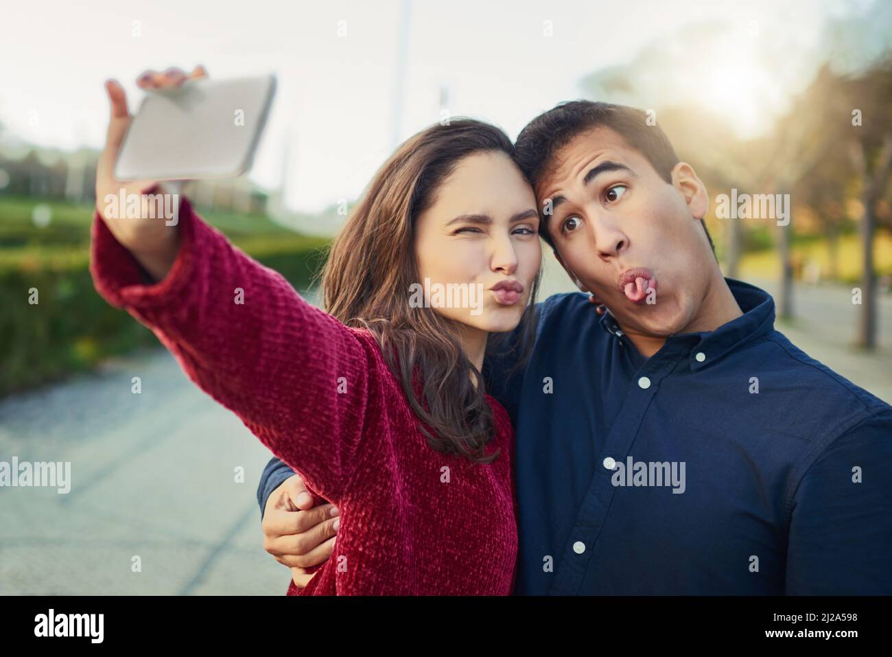 Two women making funny faces hi-res stock photography and images - Alamy
