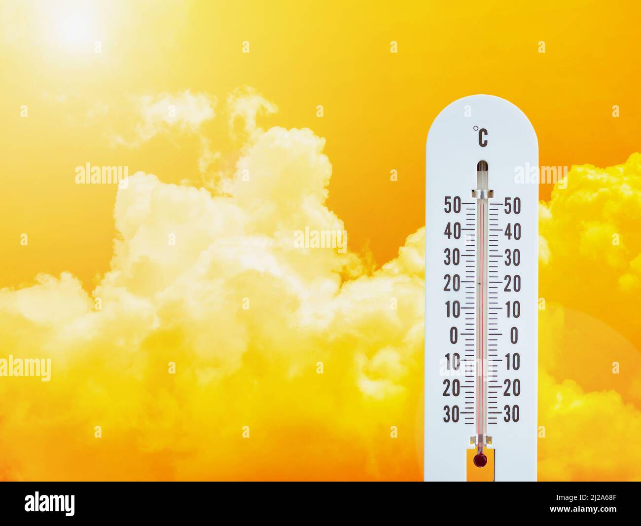 thermometer in the sky, hot temperature Stock Photo - Alamy