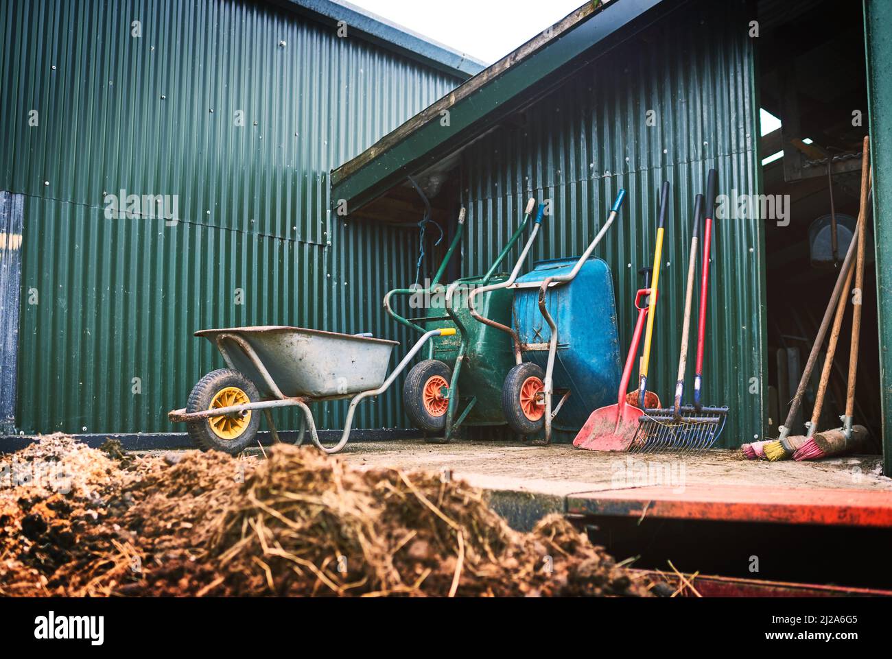 Tool shed exterior hi-res stock photography and images - Alamy
