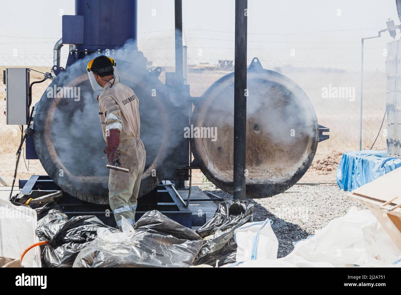 Oil & gas operations, Iraq Stock Photo - Alamy