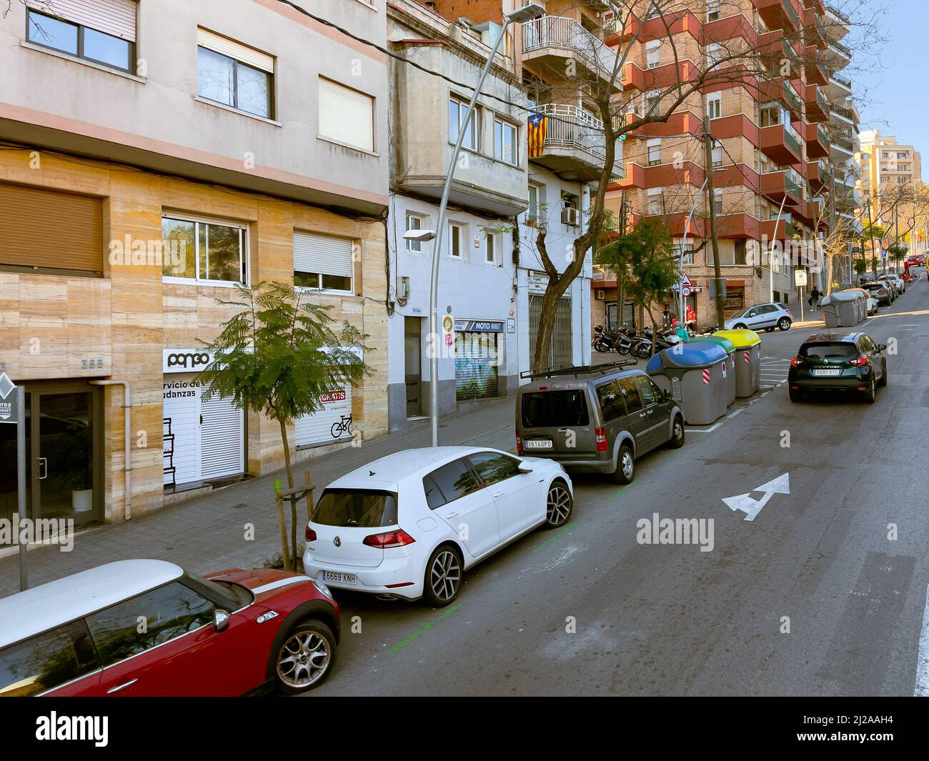 Cars driving in the road in Barcelona Stock Photo - Alamy