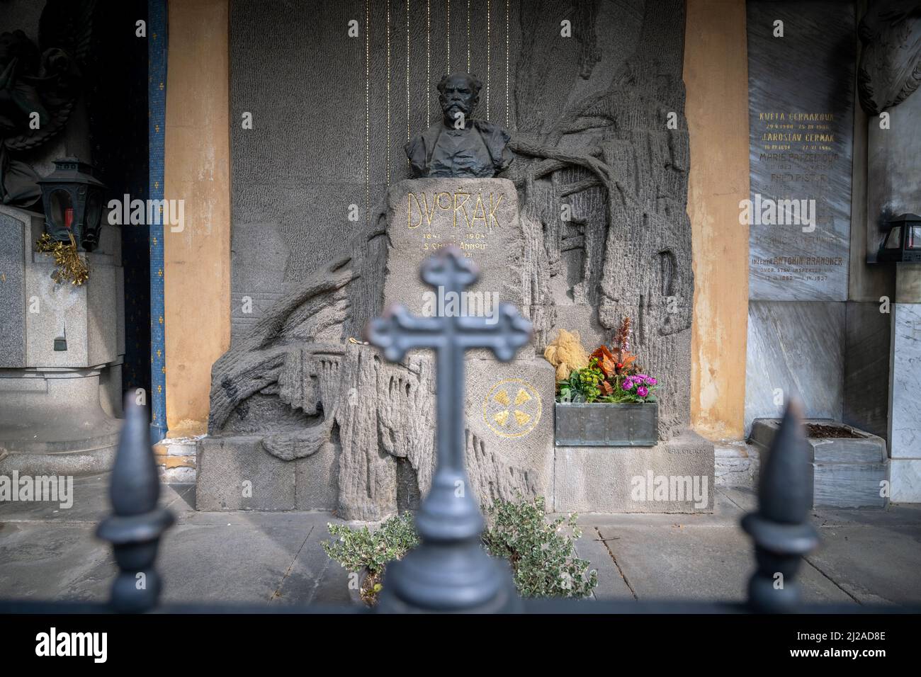 Grave antonin dvorak vysehrad cemetery hi-res stock photography and ...