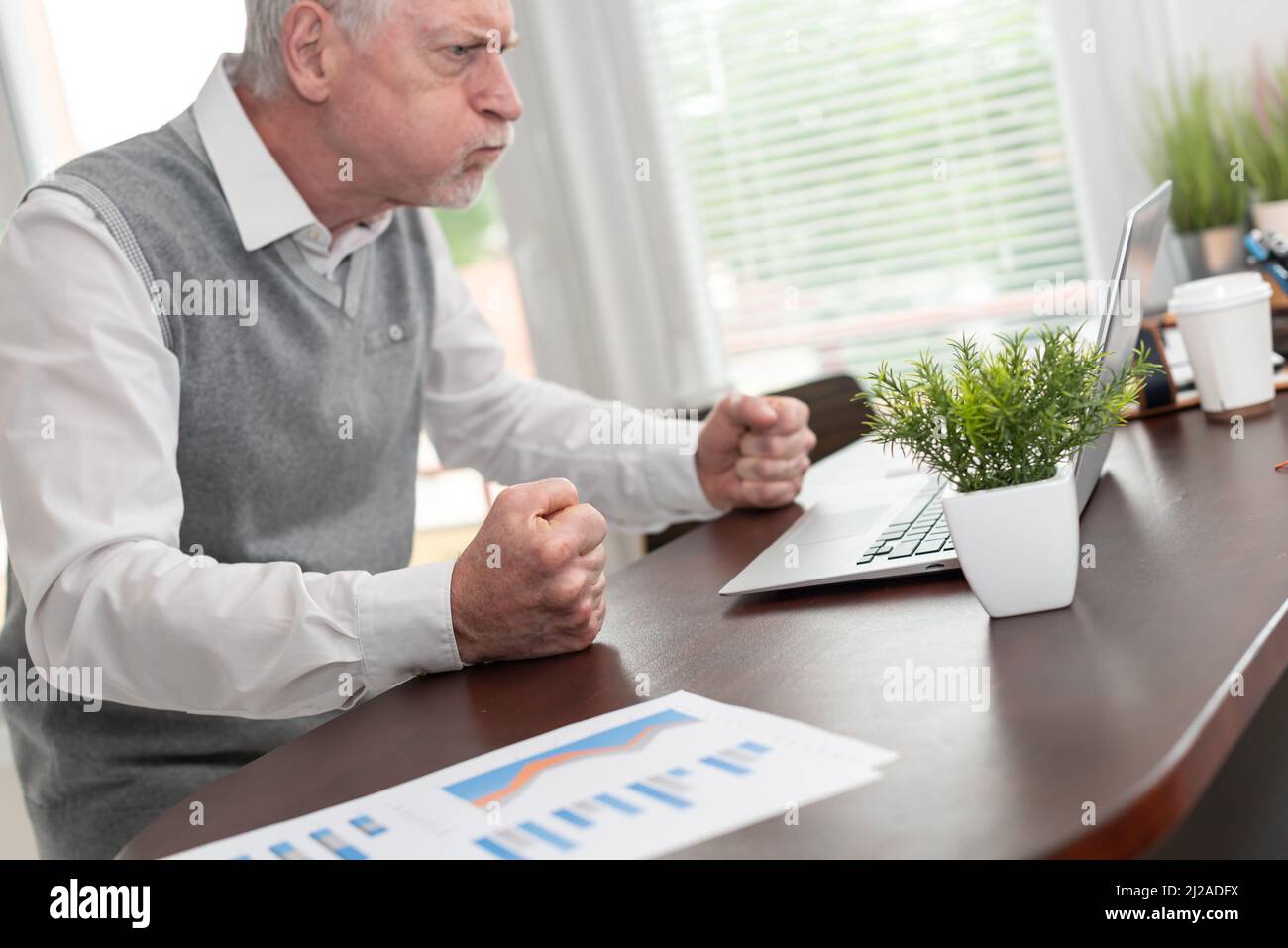 Bang desk hi-res stock photography and images - Alamy