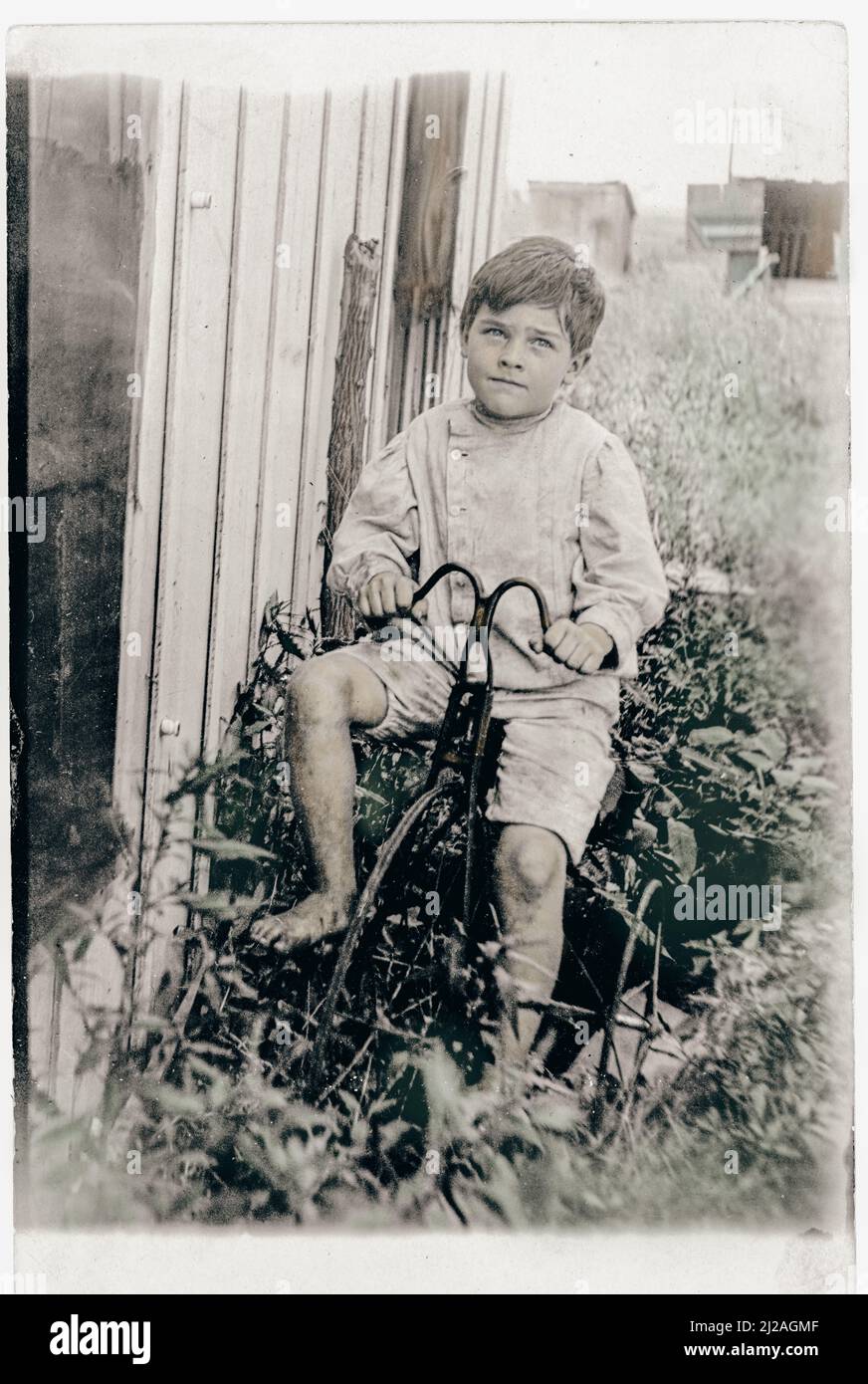 Victorian farm wheels hi-res stock photography and images - Alamy