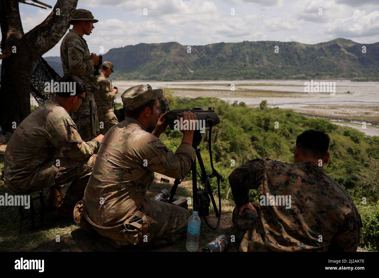 Balikatan exercise hi-res stock photography and images - Alamy