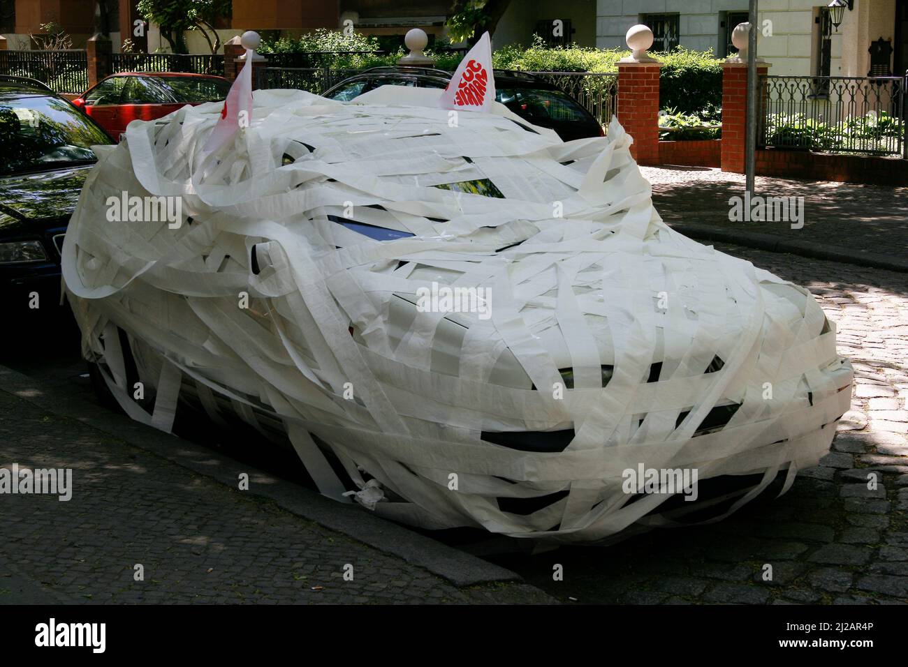 Car Pranks Wedding Kara's Party Ideas Modern Graduation Drive By