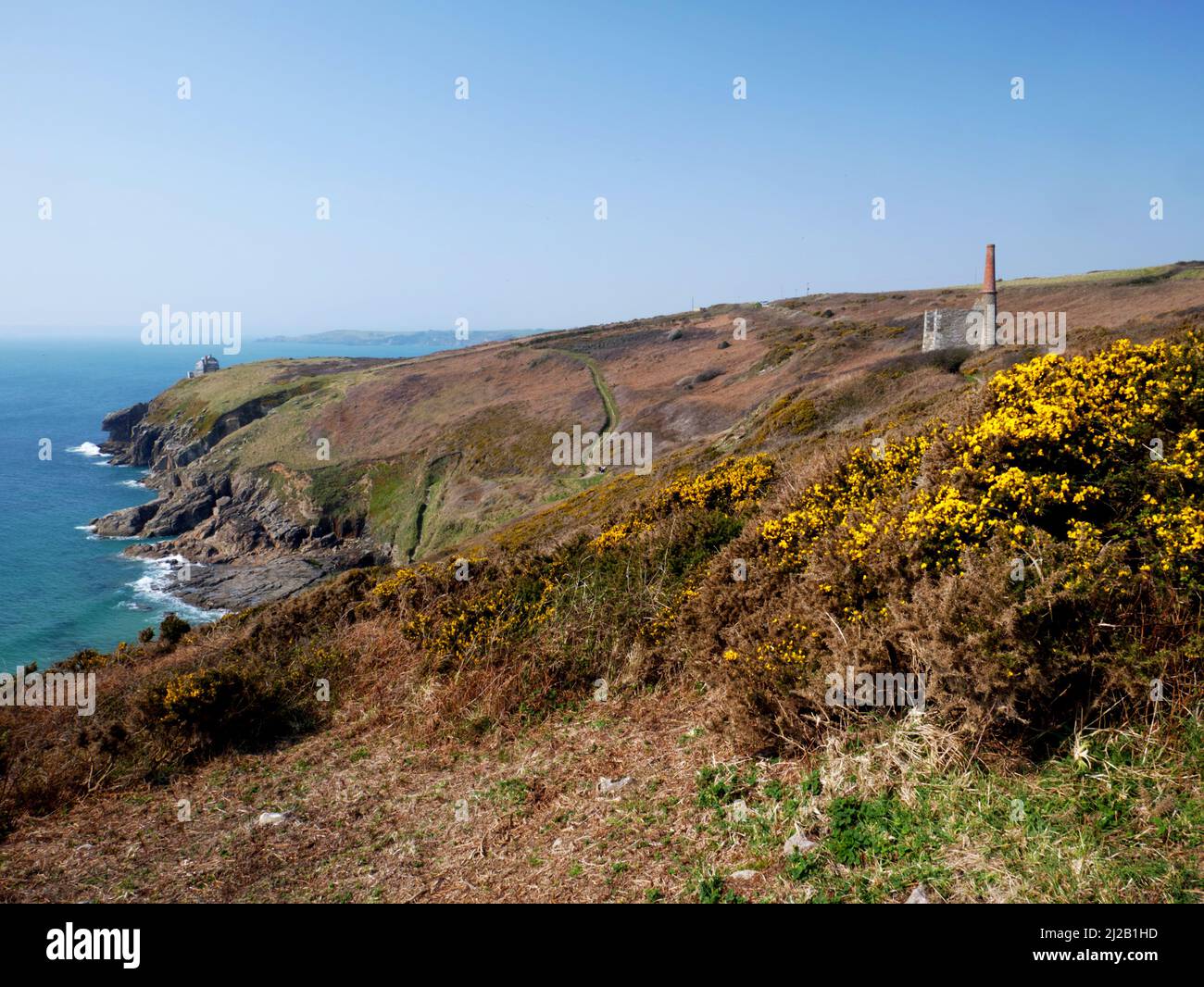 Rinsey Head and the ruined engine house of Wheal Prosper, Porthleven ...