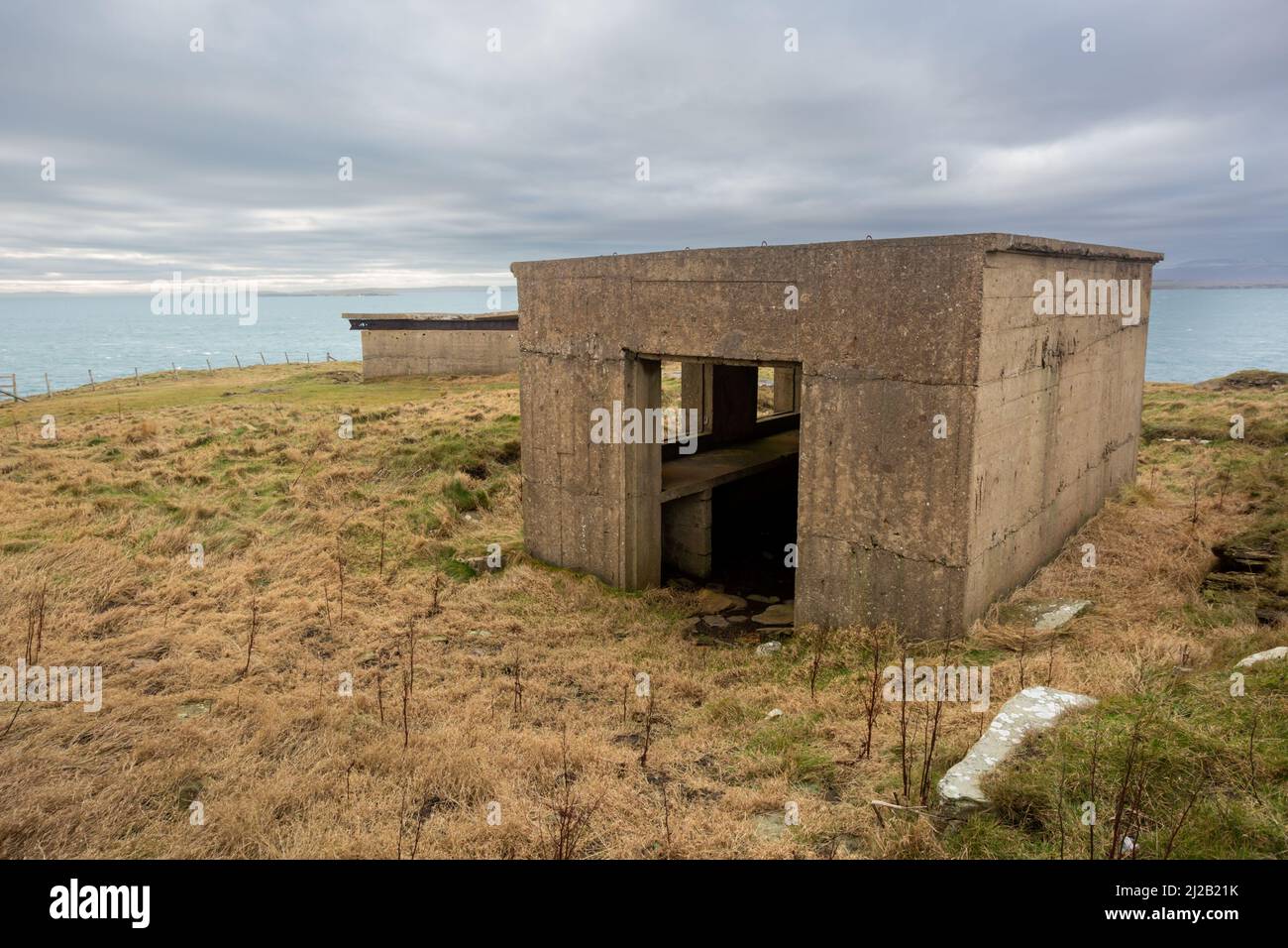 World war 2 gun emplacement hi-res stock photography and images - Alamy