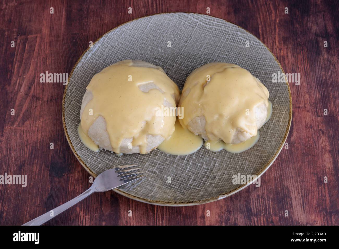 Yeast dough dumpling hi-res stock photography and images - Alamy