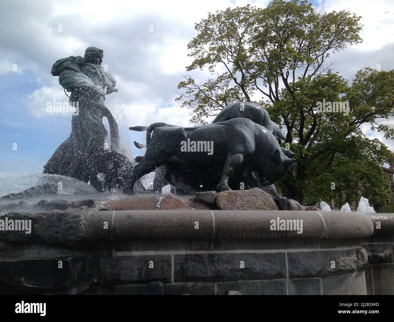 Gifion monument hi-res stock photography and images - Alamy