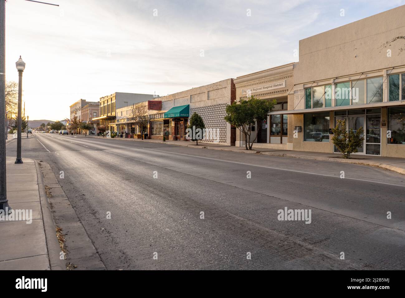 Small town texas street hi-res stock photography and images - Alamy