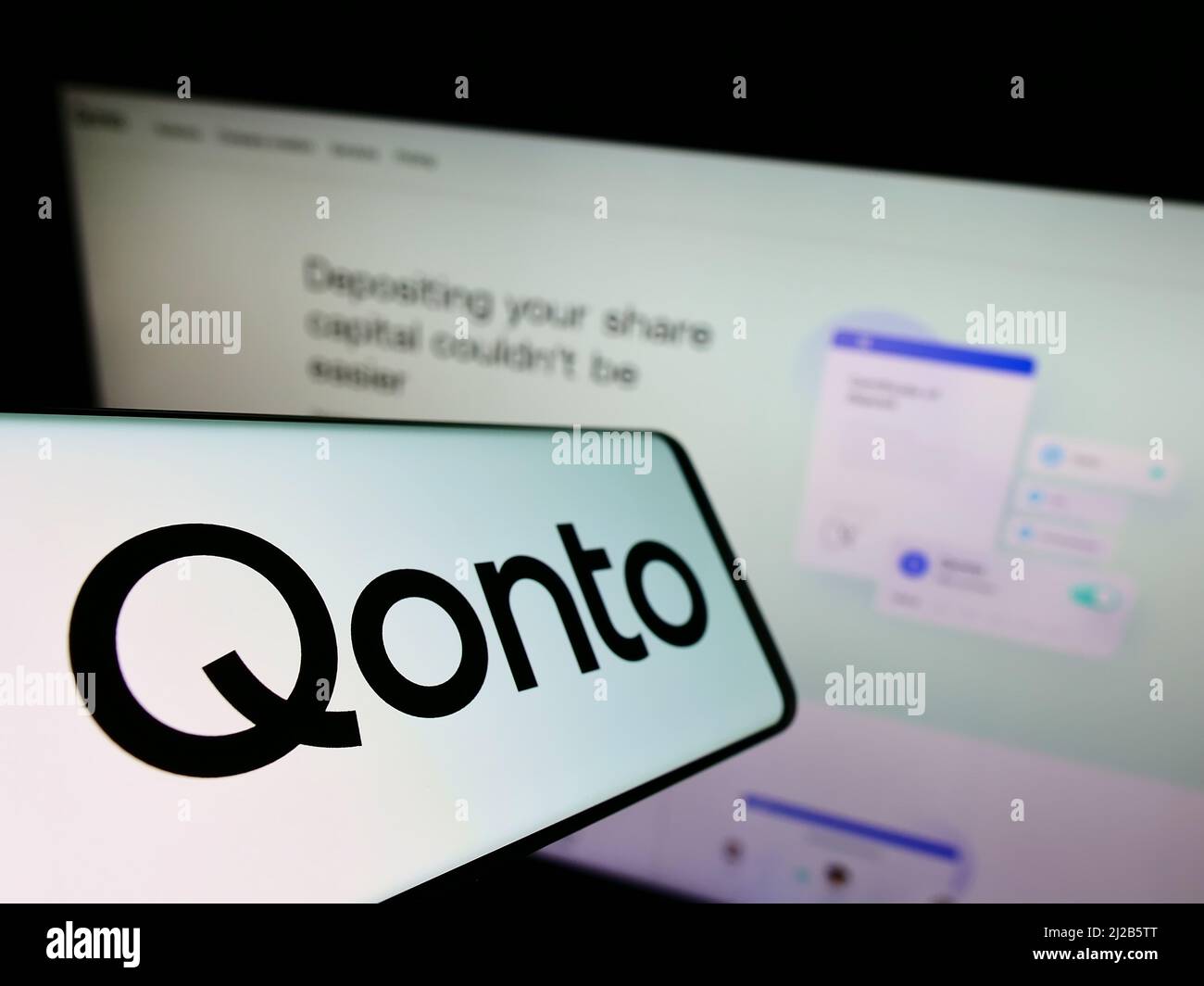 Neobank logo hi-res stock photography and images - Alamy