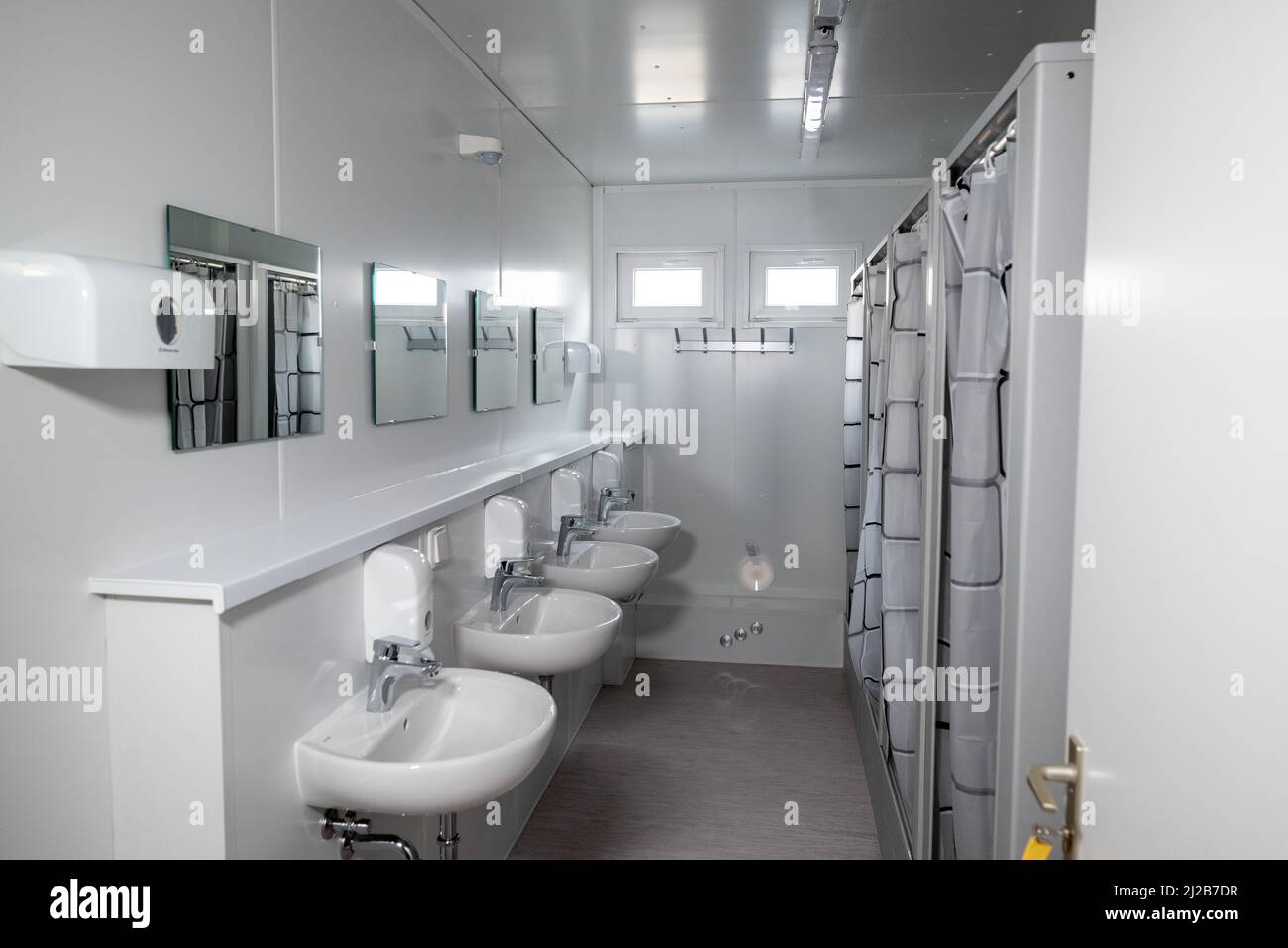 Trier, Germany. 31st Mar, 2022. The photo shows a wash/shower room in a ...