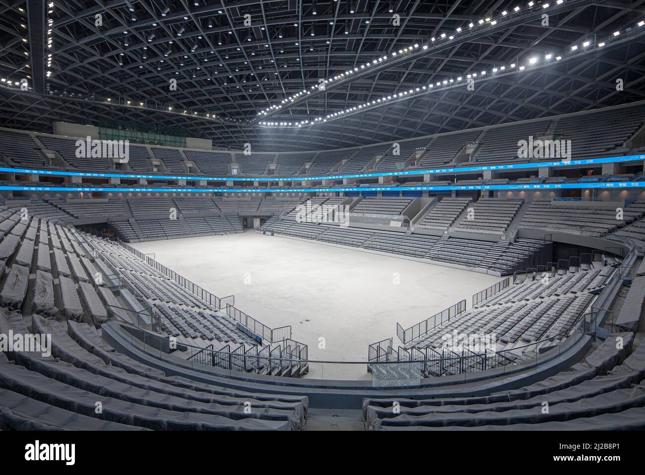 (220331) -- HANGZHOU, March 31, 2022 (Xinhua) -- Photo taken on April 12, 2021, shows a view of ...