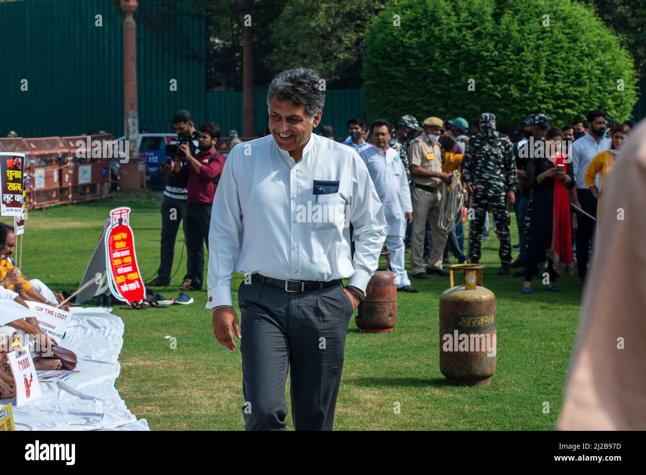 Manish tewari hi-res stock photography and images - Alamy