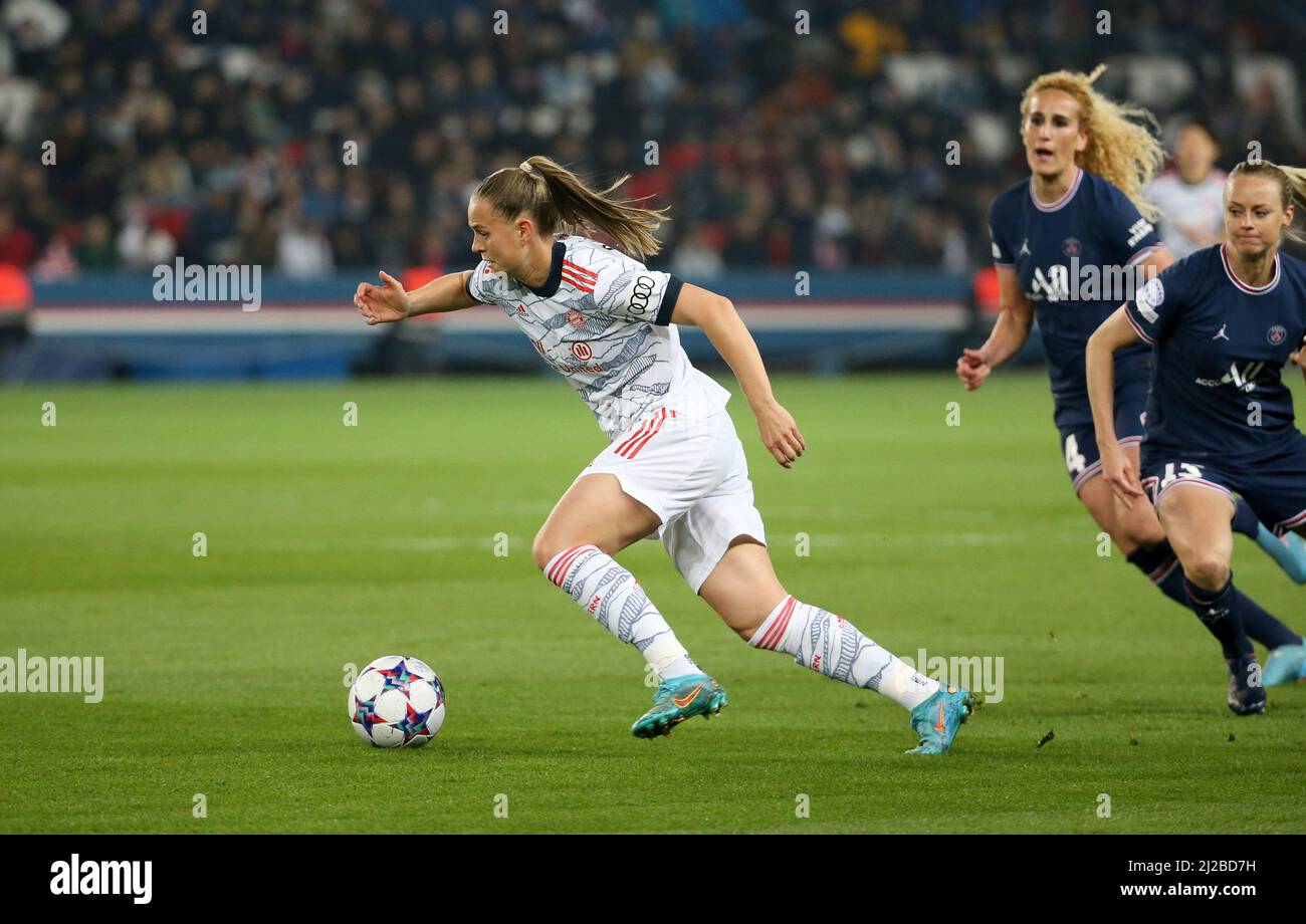 Klara buhl womens football hi-res stock photography and images - Alamy