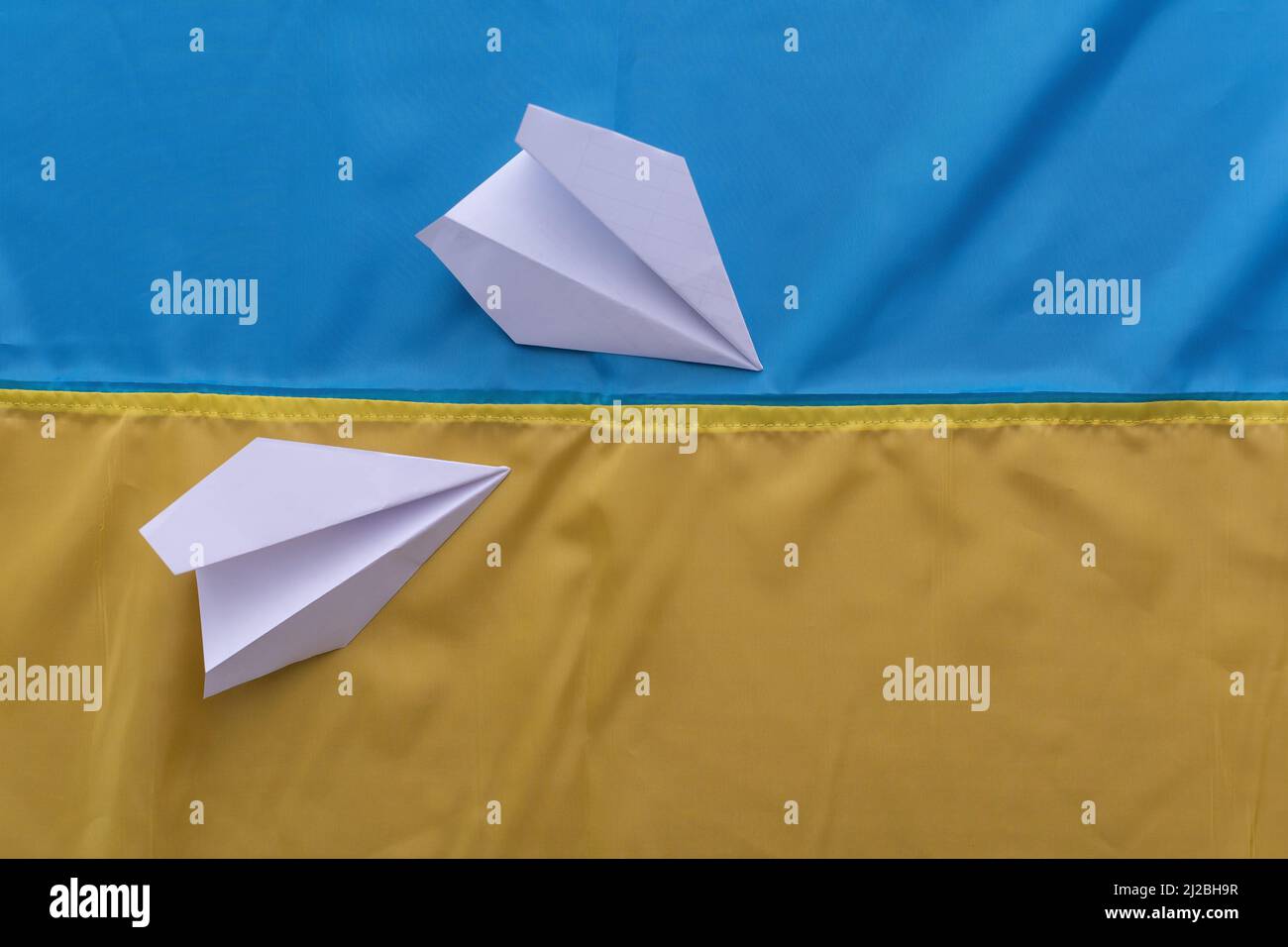 Folded paper boat airplane hi-res stock photography and images - Alamy
