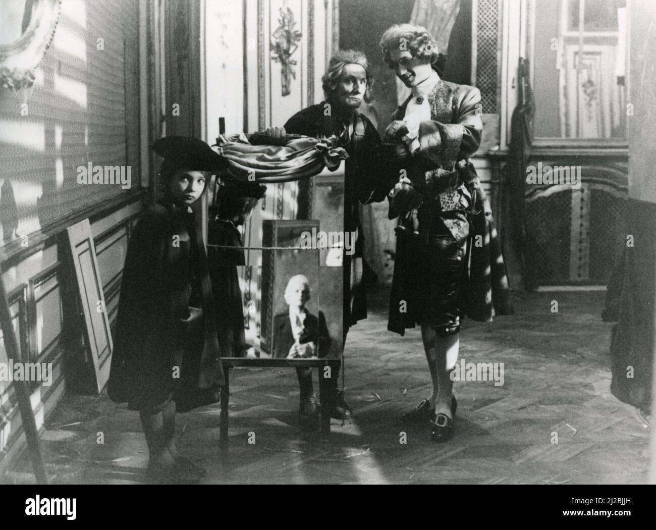 Ghost seer hi-res stock photography and images - Alamy