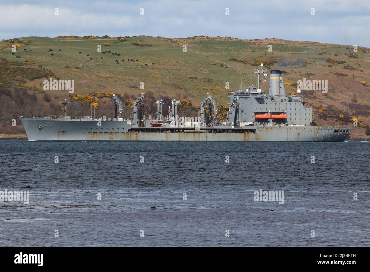 USNS Patuxent (T-AO-201), a Henry J. Kaiser-class replenishment oiler ...