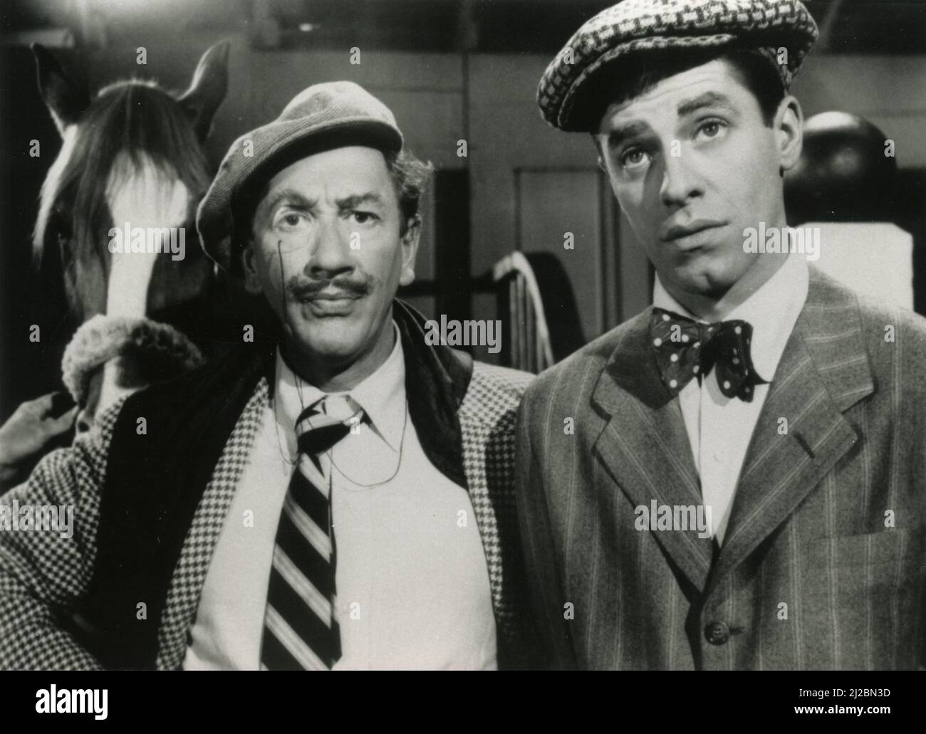 Jerry lewis money from home hi-res stock photography and images - Alamy