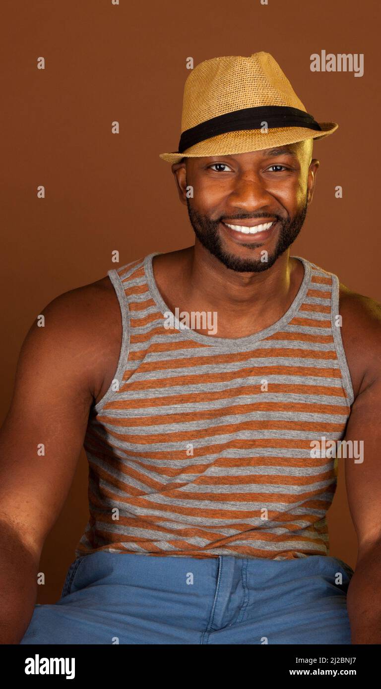 Earth tone outfit hi-res stock photography and images - Alamy