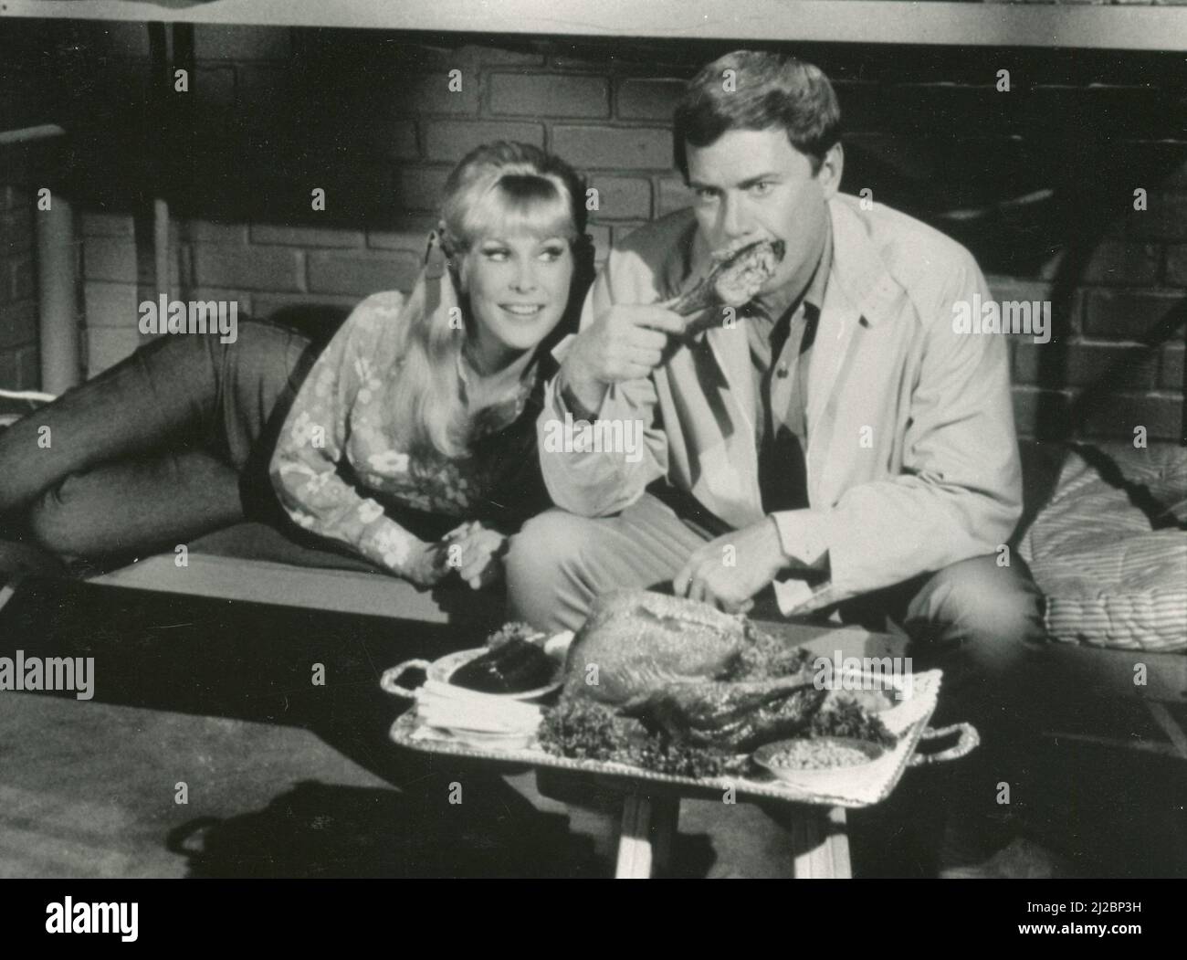 I dream of jeannie tv barbara eden hi-res stock photography and images ...