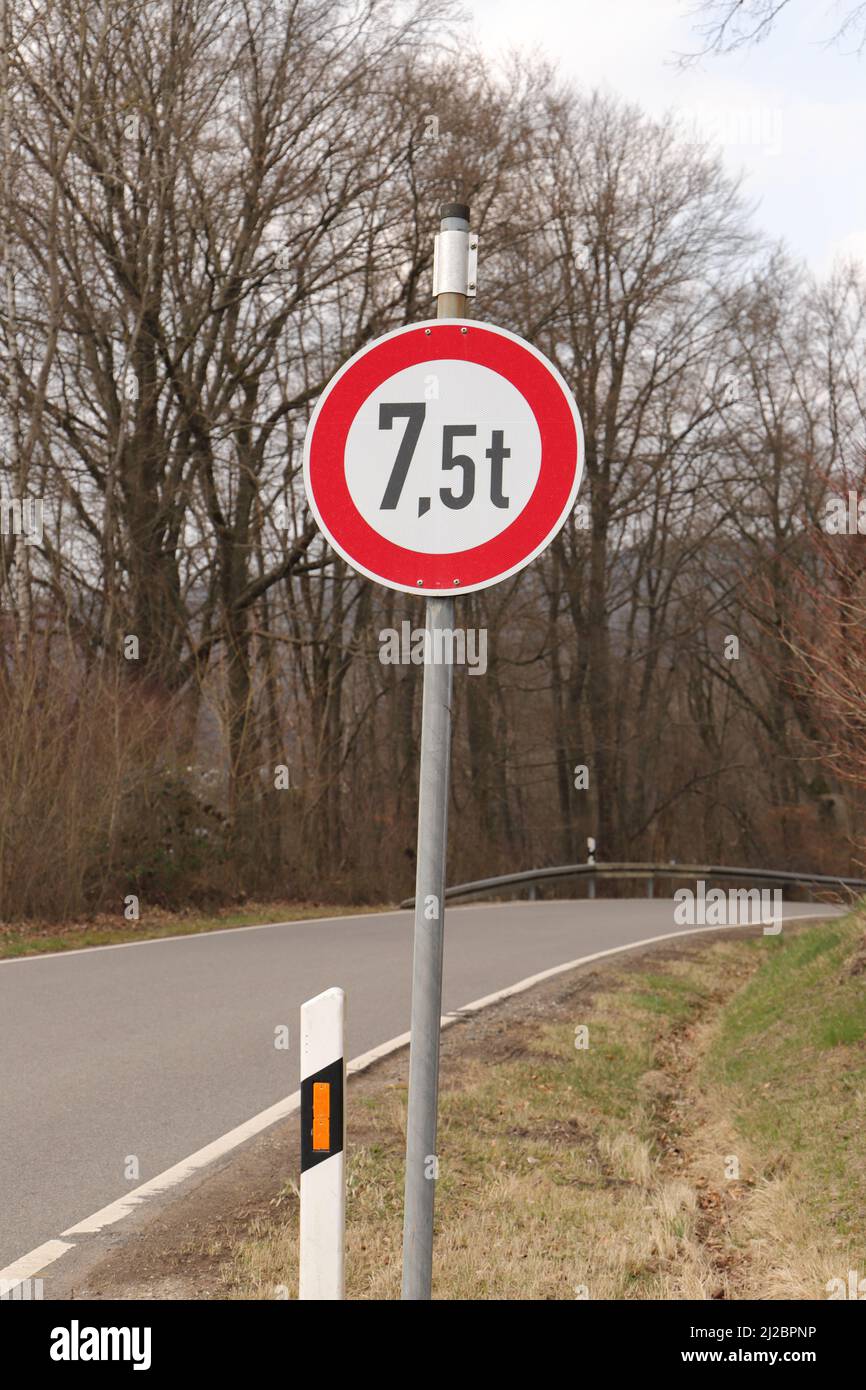 a traffic sign for the permissible total weight of 7.5 t Stock Photo ...