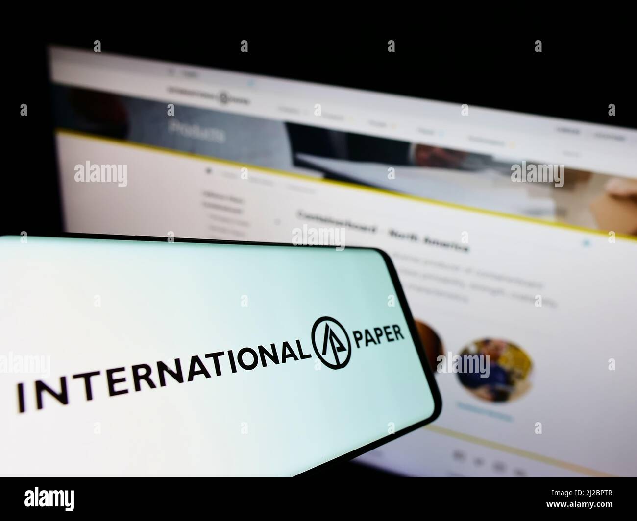 Papermaking hi-res stock photography and images - Alamy