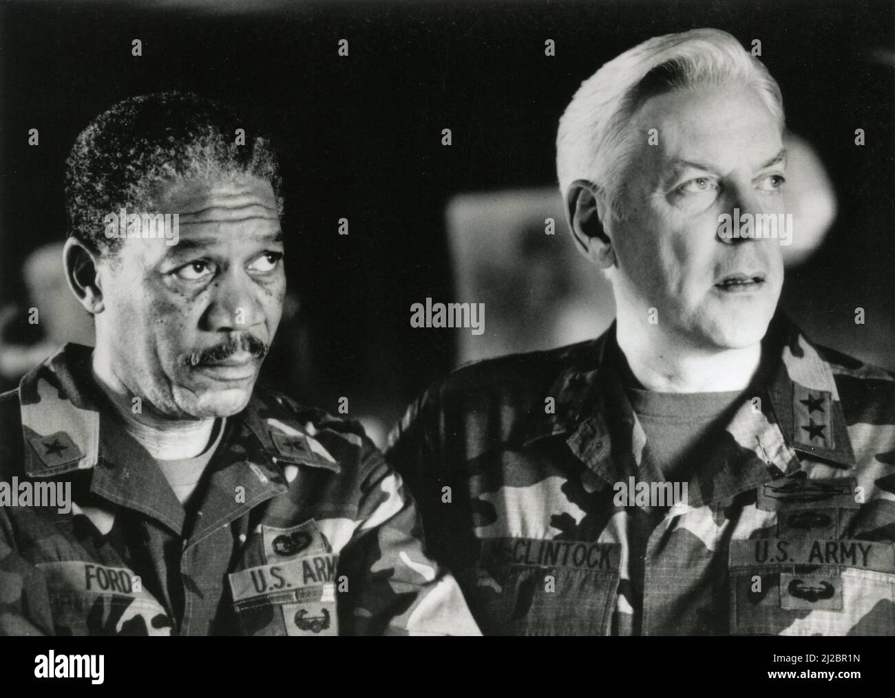 Outbreak 1995 morgan freeman hi-res stock photography and images - Alamy