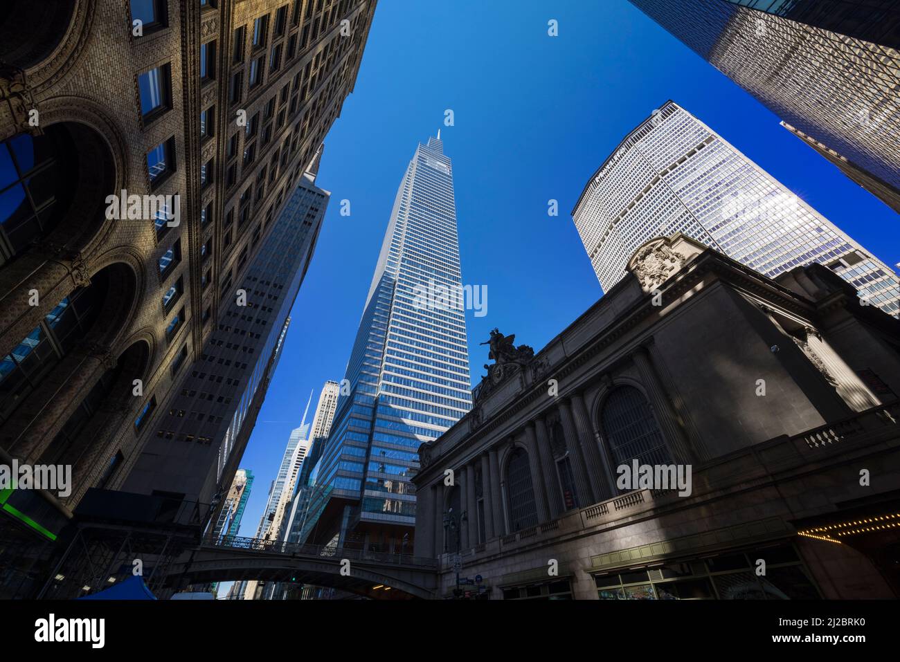 Newly built One Vanderbilt Building stands among Midtown Manhattan ...