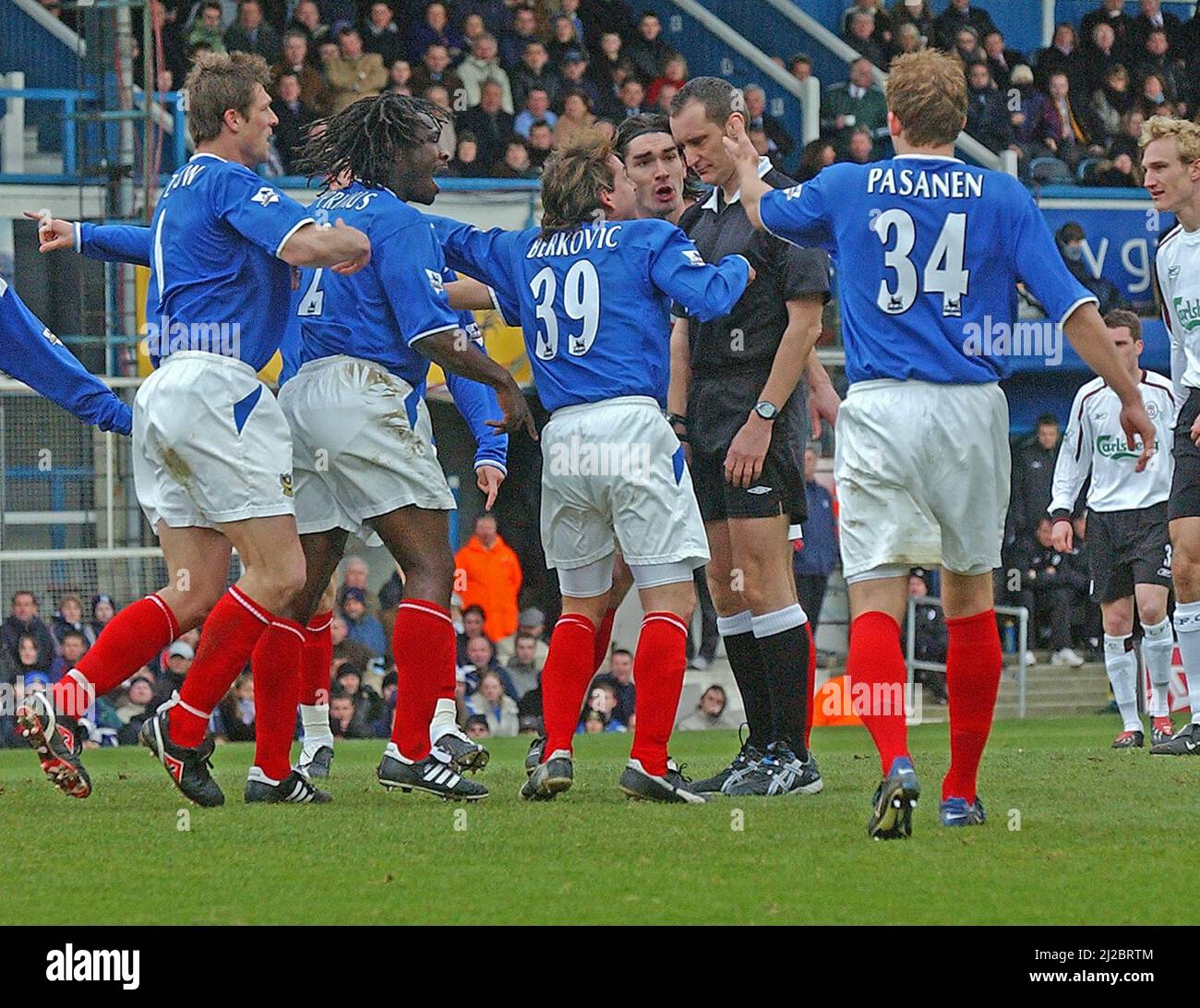 Prortest hi-res stock photography and images - Alamy