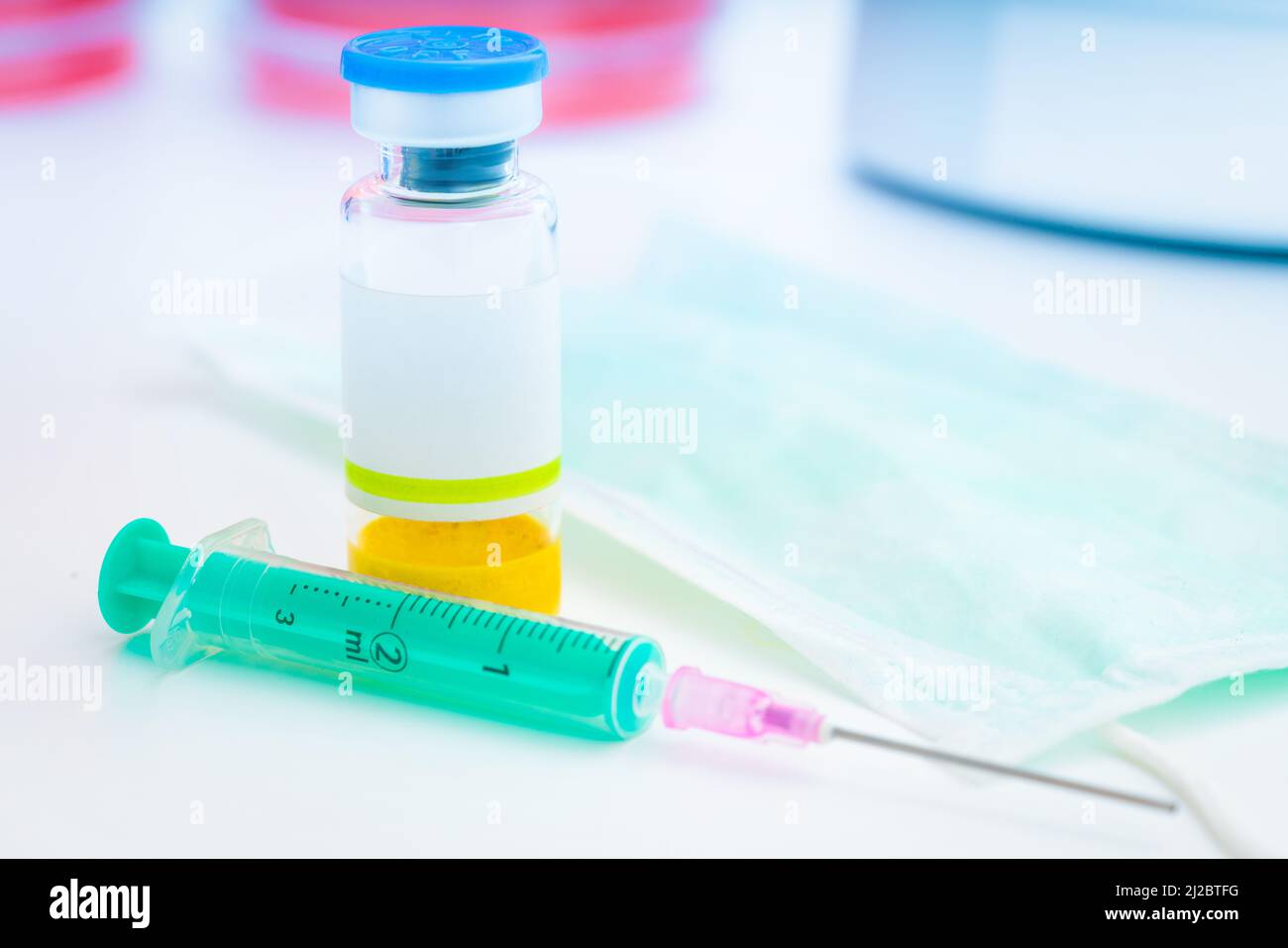 Medical injections hi-res stock photography and images - Alamy