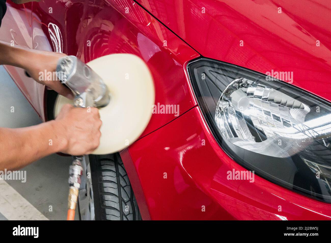 Cleaning red car service station hi-res stock photography and images ...
