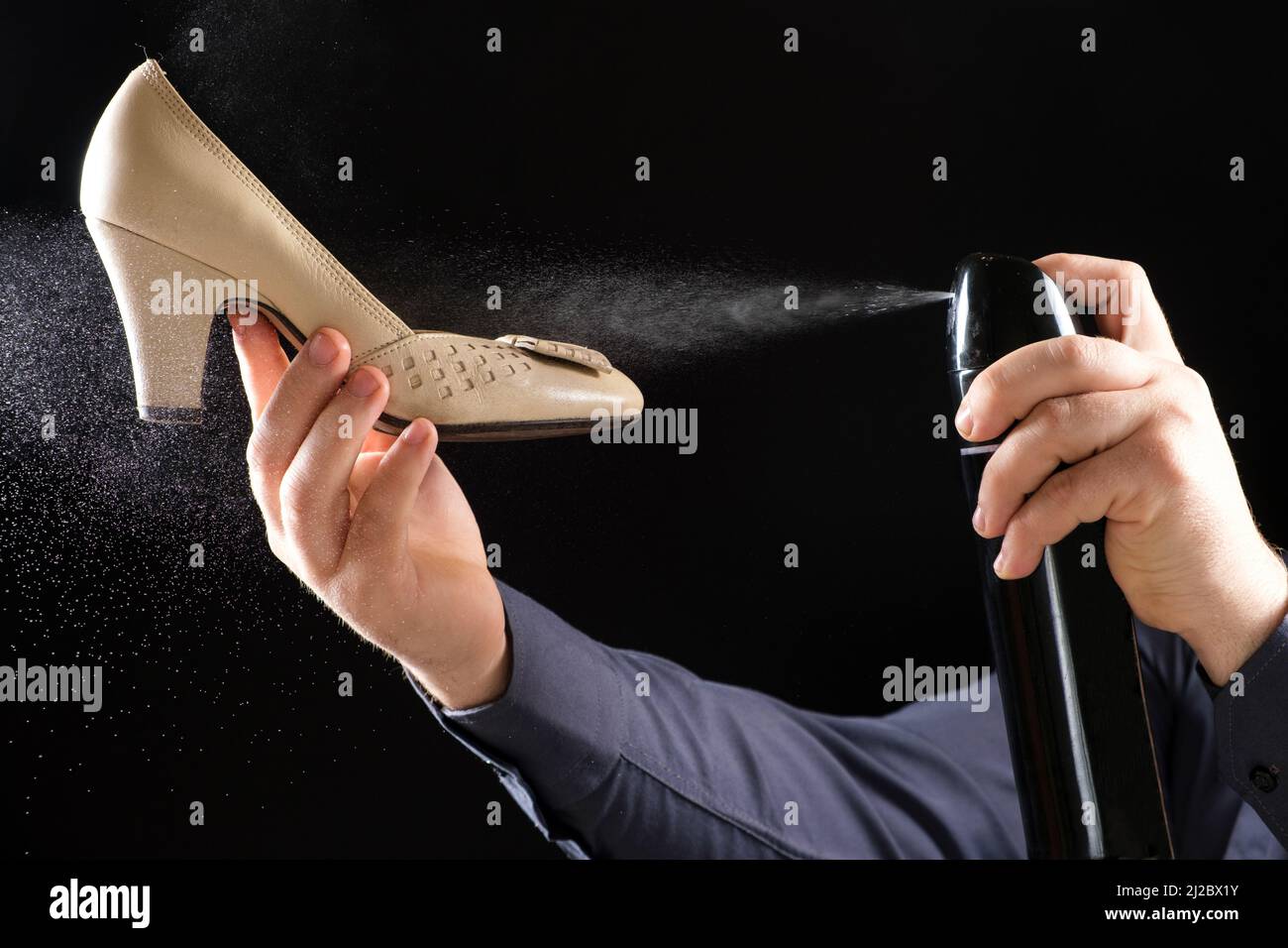 Aerosol spray from can hi-res stock photography and images - Alamy