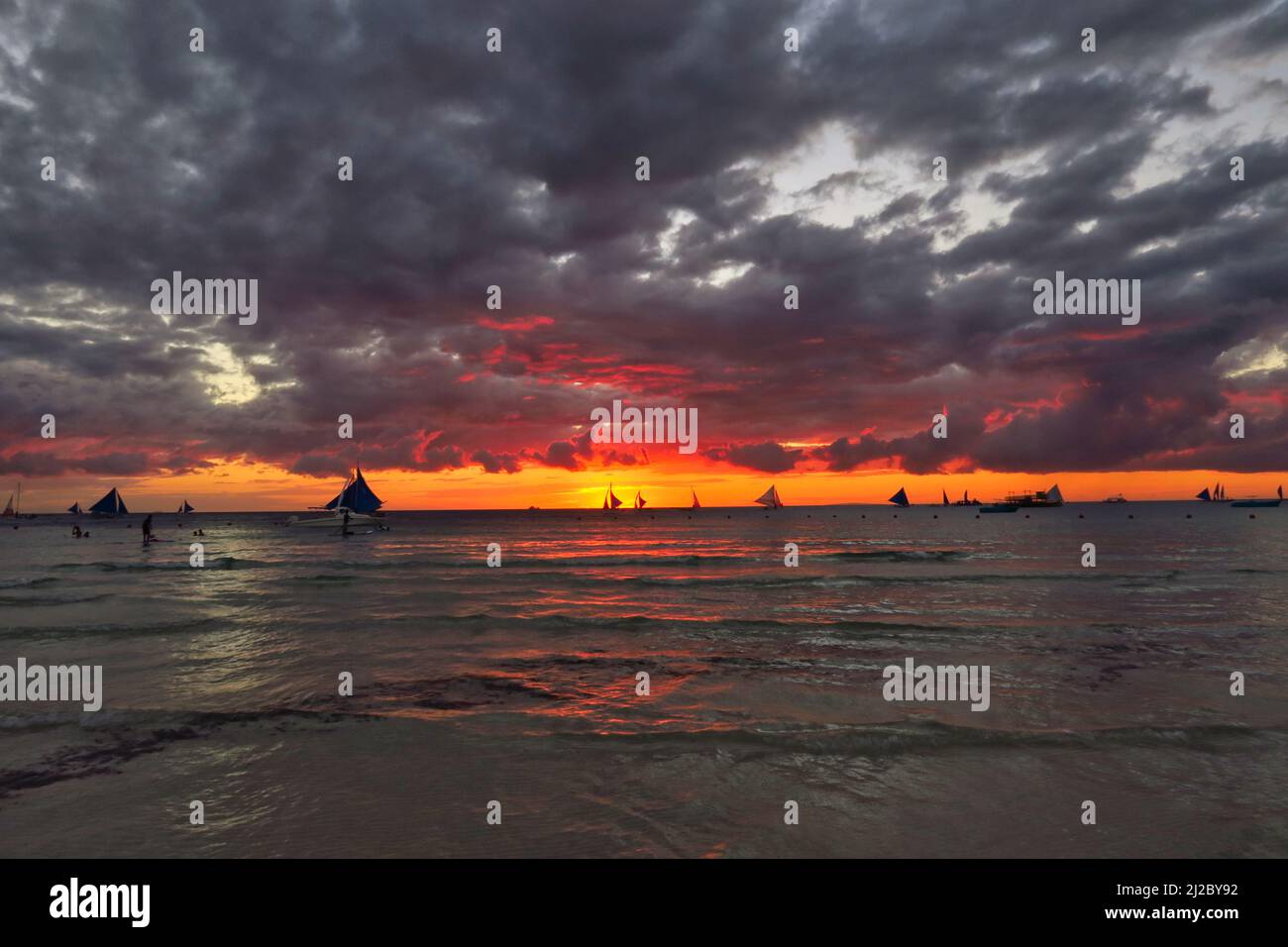 Tropical island sunset philippines time hi-res stock photography and ...