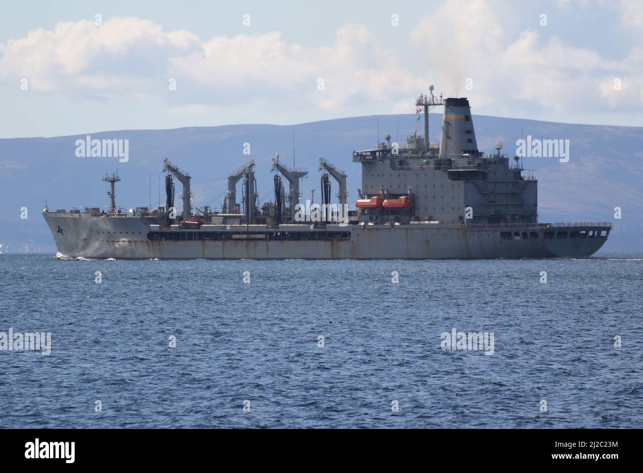 USNS Patuxent (T-AO-201), a Henry J. Kaiser-class replenishment oiler ...