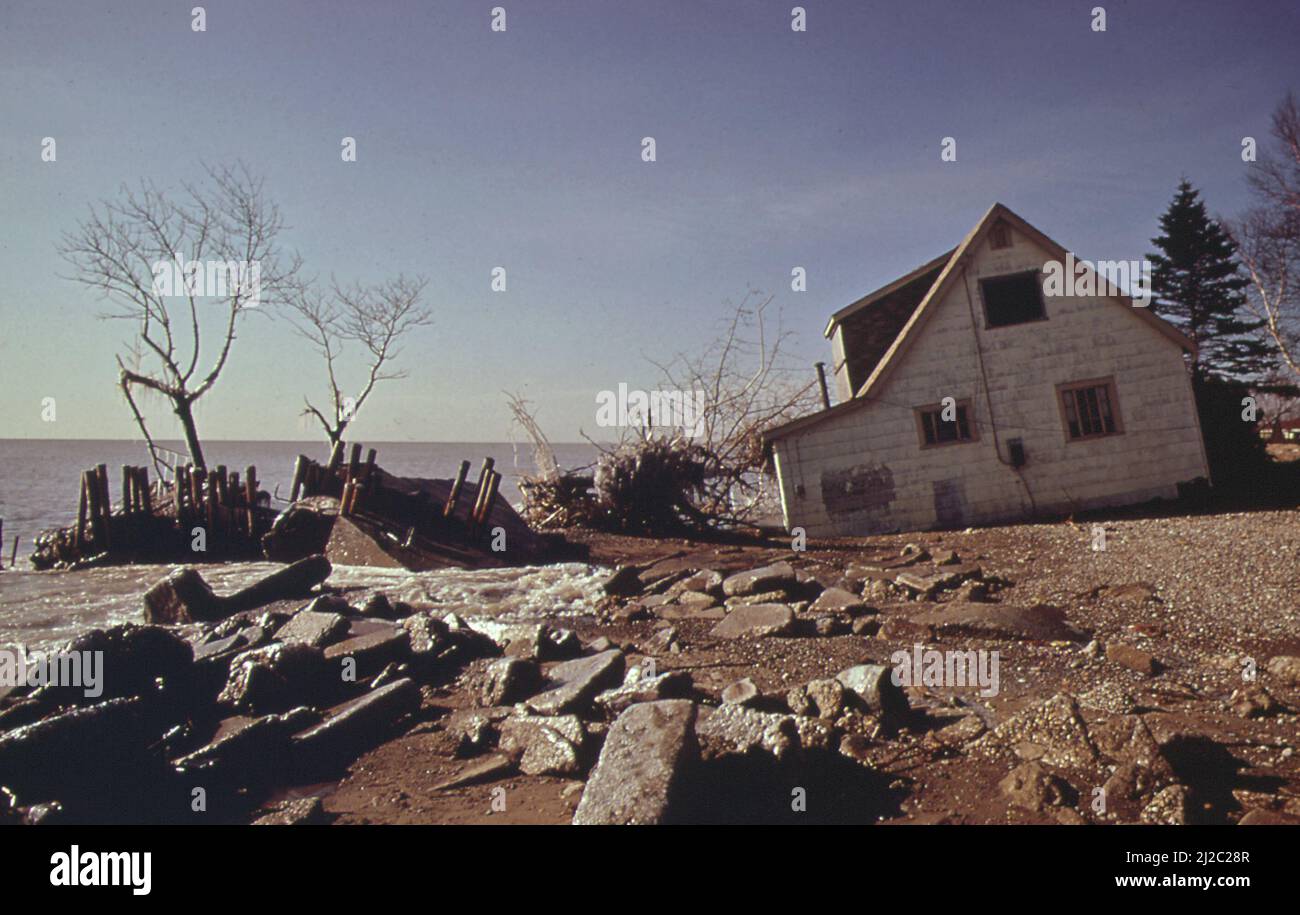 1970s winter storm damage hi-res stock photography and images - Alamy
