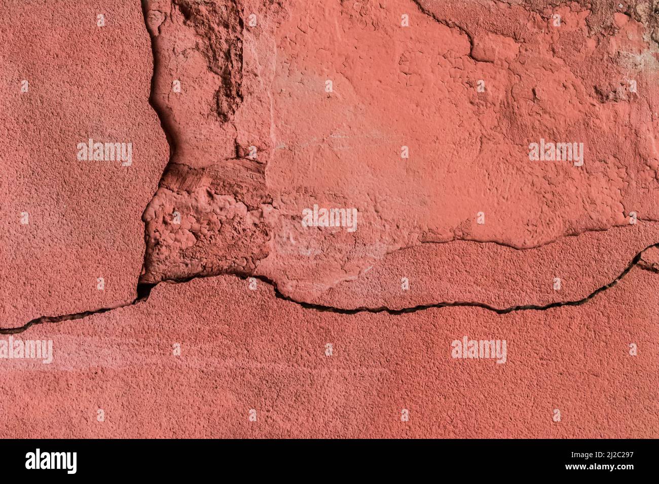 Old crack broken red concrete wall damage background cement cracked ...