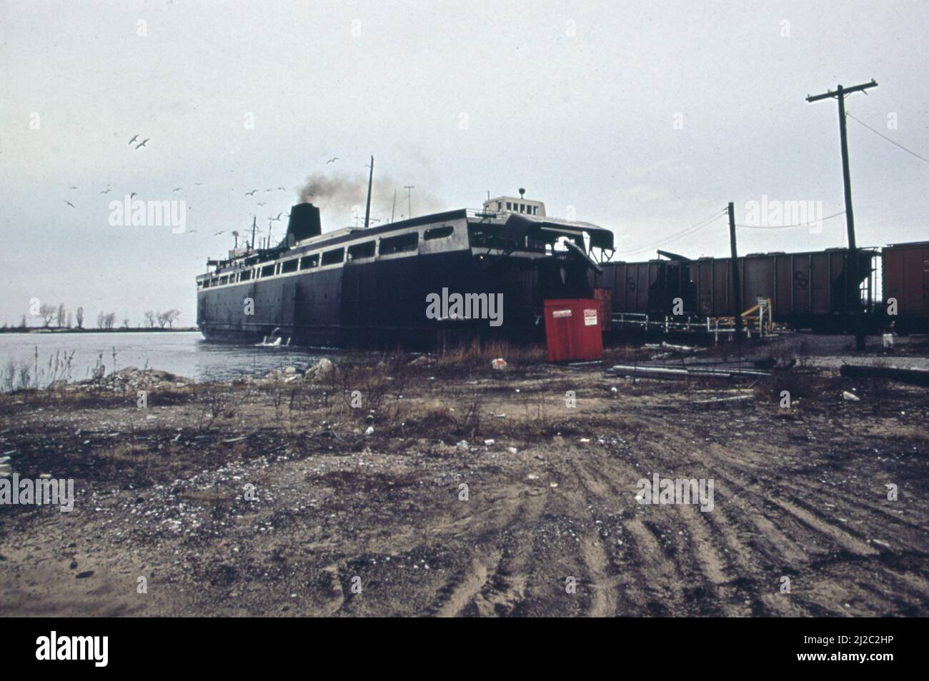 Loading tractors onto ferry hi-res stock photography and images - Alamy