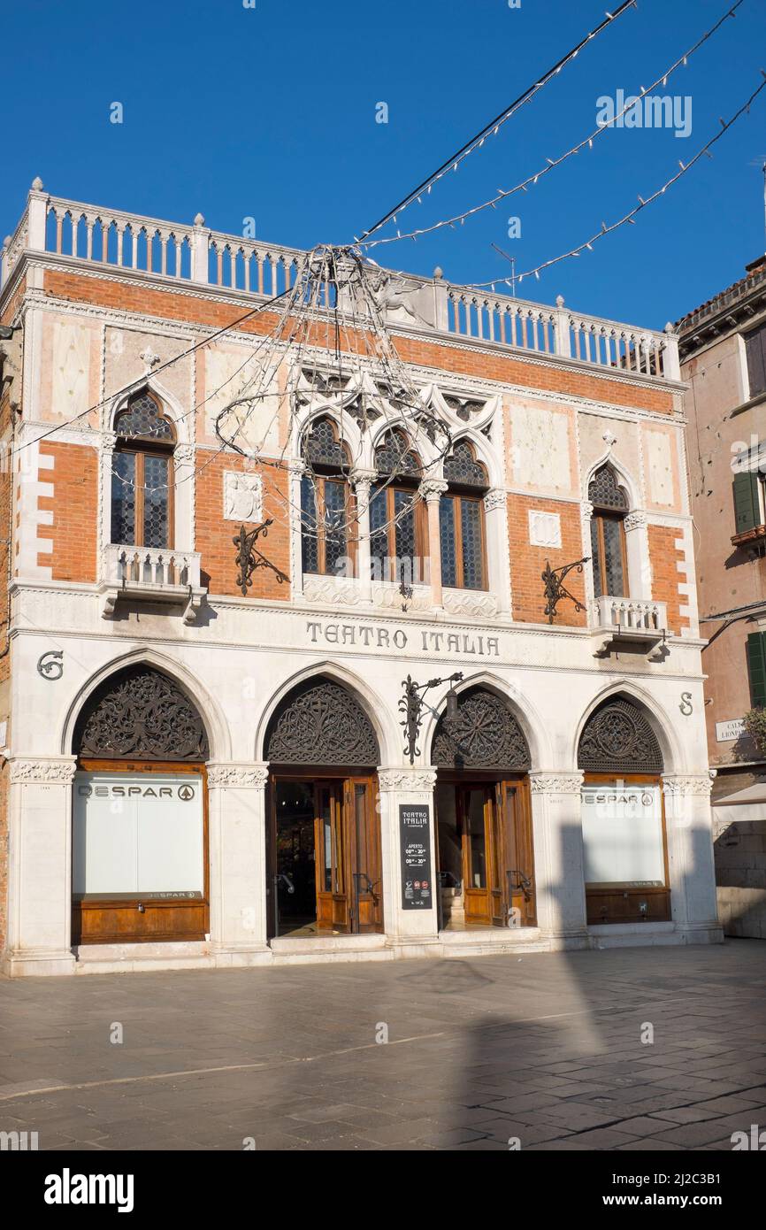 Teatro di italia despar supermarket hi-res stock photography and images ...