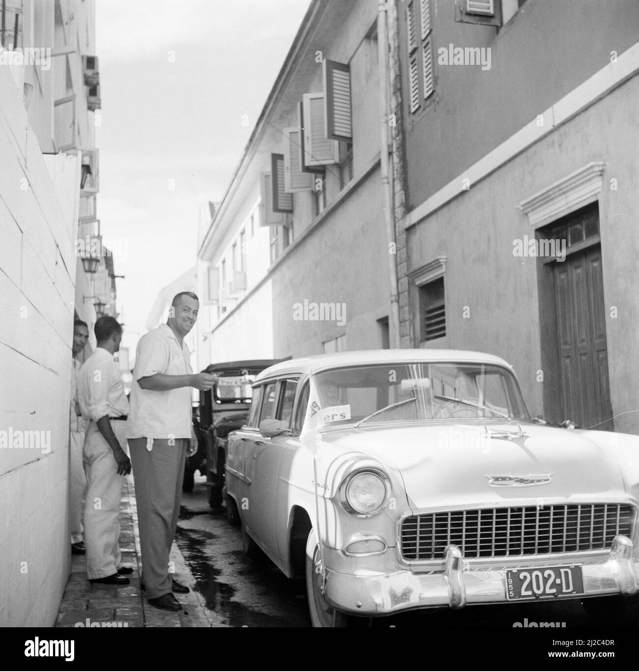 1950s press car hi-res stock photography and images - Alamy