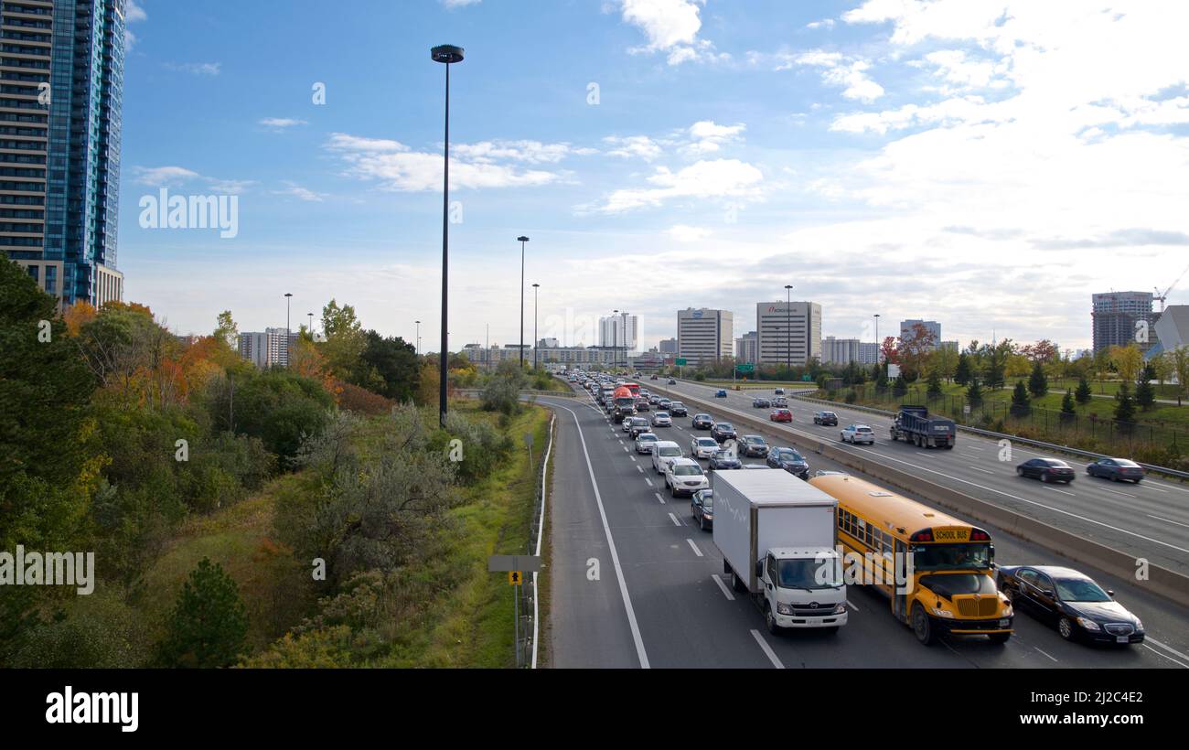 Traffic don valley parkway hi-res stock photography and images - Alamy